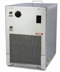 Recirculating Cooler with 7 lpm Pump and Waterbath - 580 Watts cooling ...